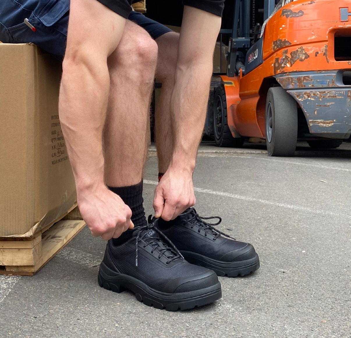 290BSC Low Ankle Composite Toe Shoe - Black – Wide Load Footwear