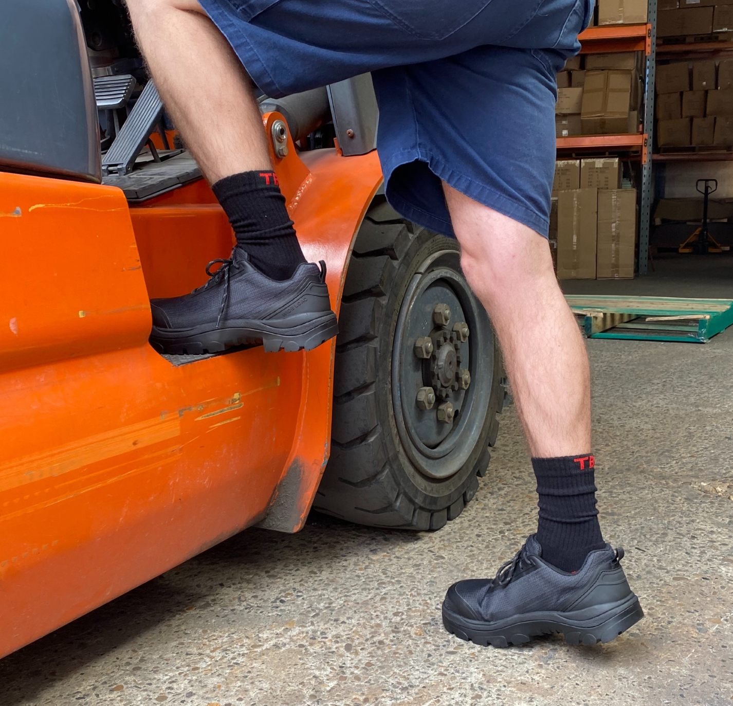 290BSC Low Ankle Composite Toe Shoe - Black – Wide Load Footwear